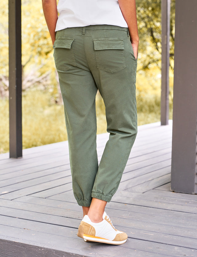 Frank and Eileen Foxrock Italian Utility Jogger Army – West of Woodward